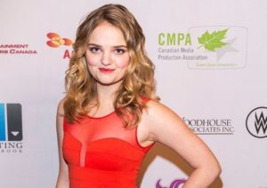 Laine MacNeil - Bio, Net Worth, Salary Age, Height, Weight, Wiki ...
