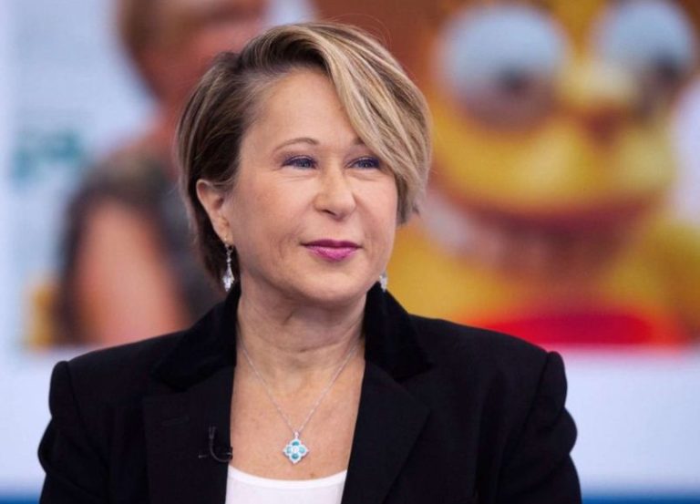 Yeardley Smith - Bio, Net Worth, Salary Age, Height, Weight, Wiki ... Yeardley Smith - Bio, Net Worth, Salary Age, Height, Weight, Wiki ...